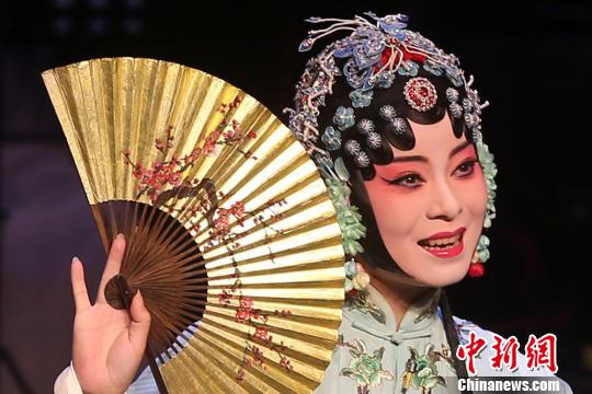昆曲名家名段唱响南京艺术学院 凤凰资讯