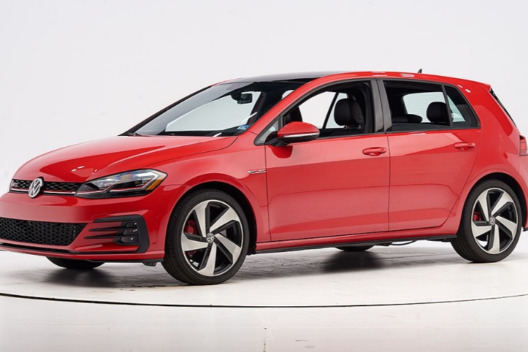 2019款大众GTI获IIHS 2019最高安全奖认证_凤凰网