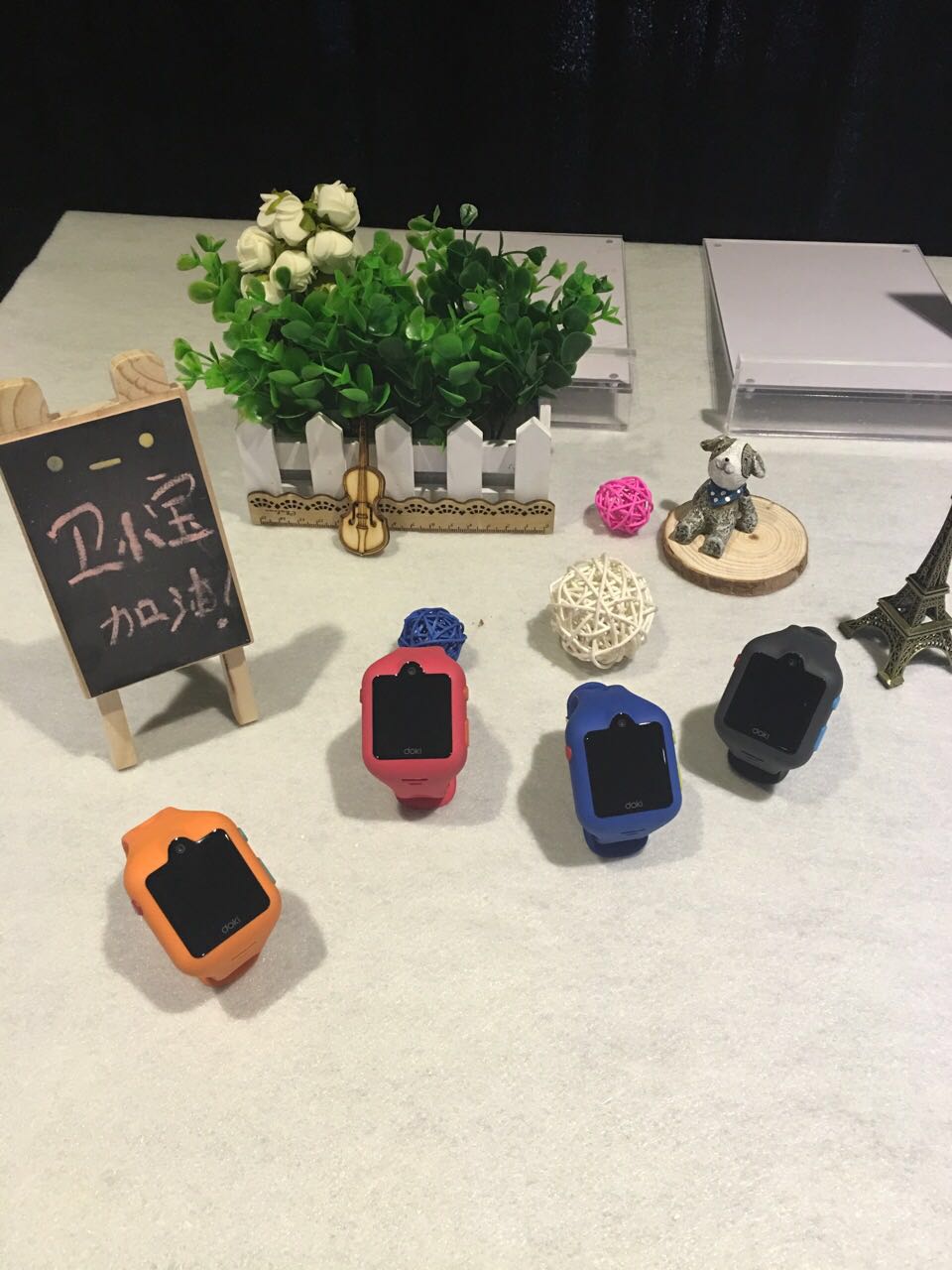 卫小宝发布儿童智能手表DokiWatch 众筹价399元起_凤凰科技