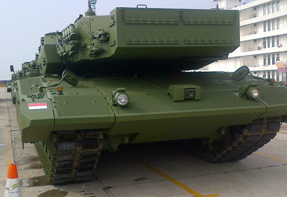 东南亚再添顶级装备 印尼接收16辆大改版豹2坦克