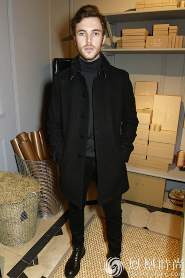 Burberry圣诞微电影《Thomas Burberry 品牌创始人的传奇故事》伦敦首映礼_凤凰时尚