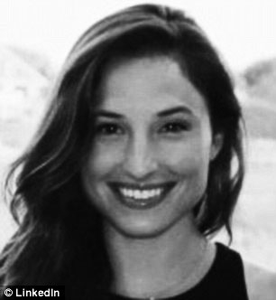 Zara连衣裙被曝内缝一只死老鼠_凤凰网